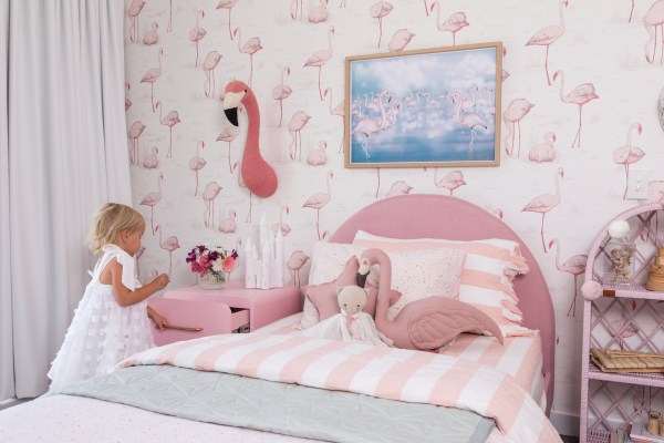 Pink Flamingo Themed Girls Bedroom – This Sweet Life